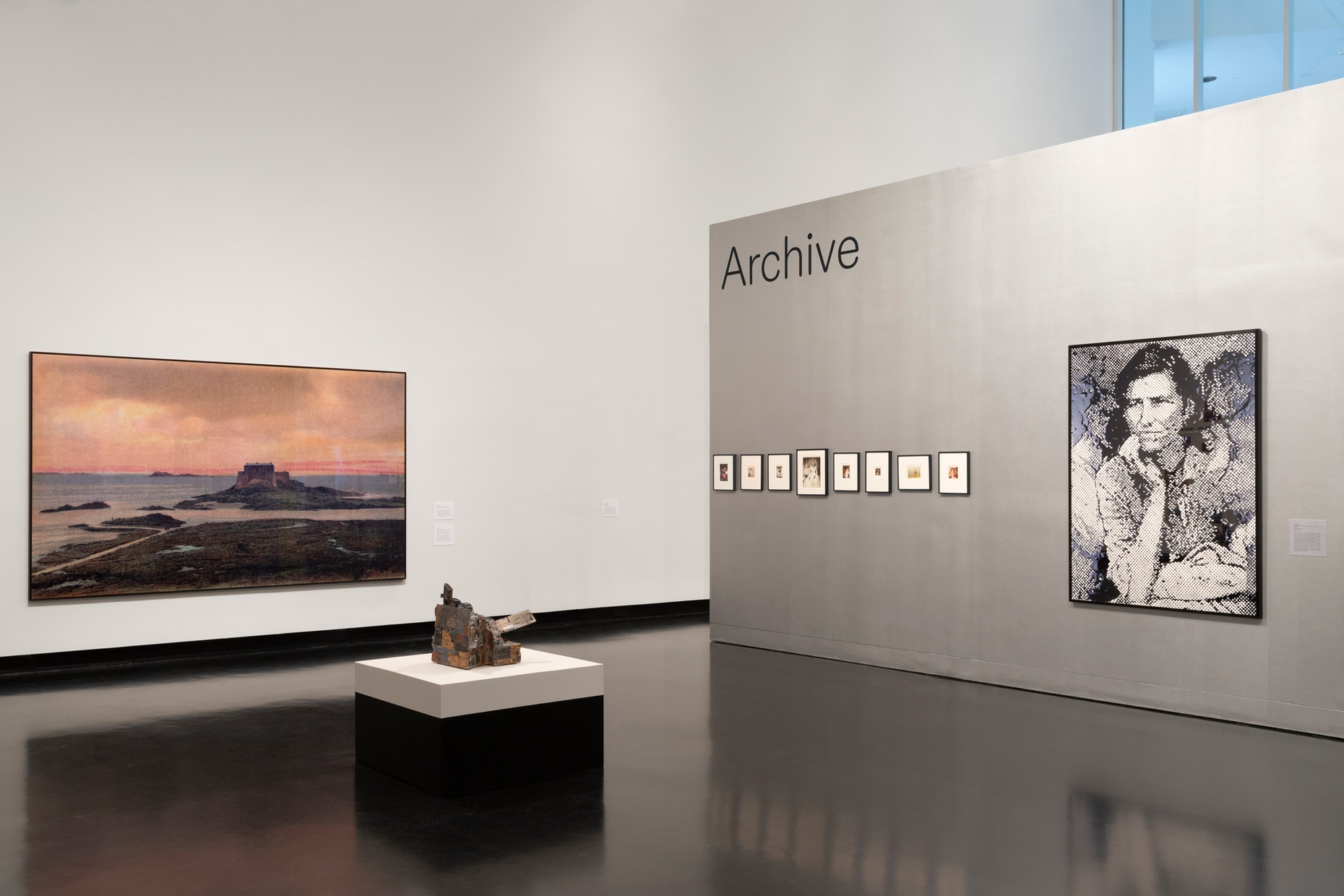 Xippas | Vik Muniz Tang Museum